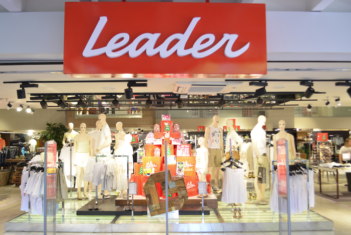 Vitrinando com a Leader – Expor Manequins